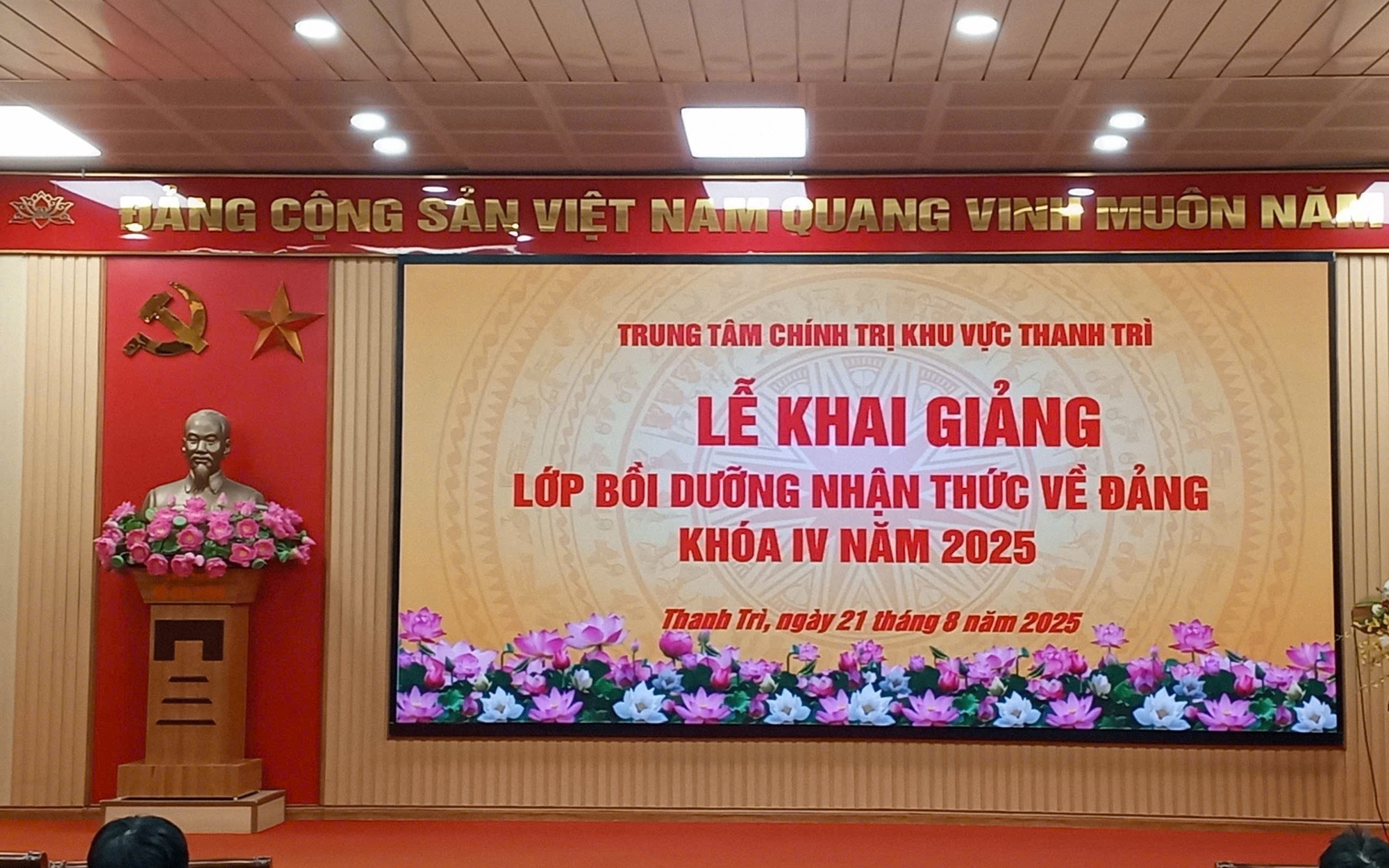 Trung tâm Chính trị khu vực Thanh Trì: Lớp bồi dưỡng nhận thức về Đảng ...