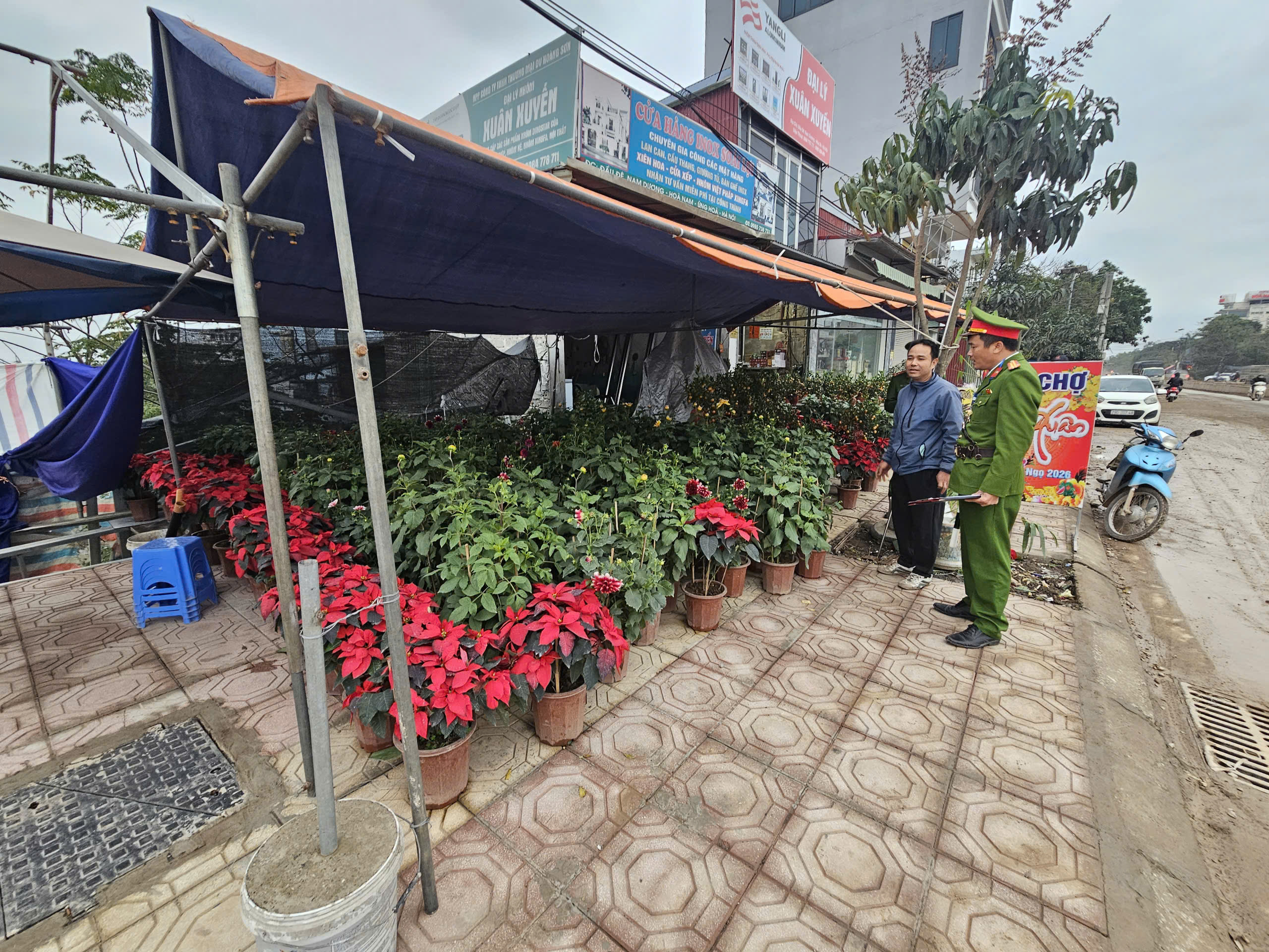 TĂNG CƯỜNG BẢO ĐẢM TRẬT TỰ, AN TOÀN HÀNH LANG GIAO THÔNG PHỤC VỤ NHÂN ...