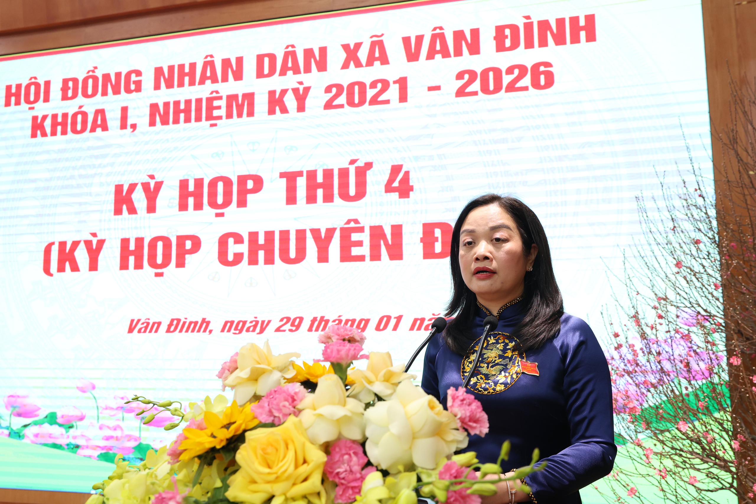 HĐND XÃ VÂN ĐÌNH TỔ CHỨC KỲ HỌP CHUYÊN ĐỀ LẦN THỨ 4, KHÓA I, NHIỆM KỲ ...