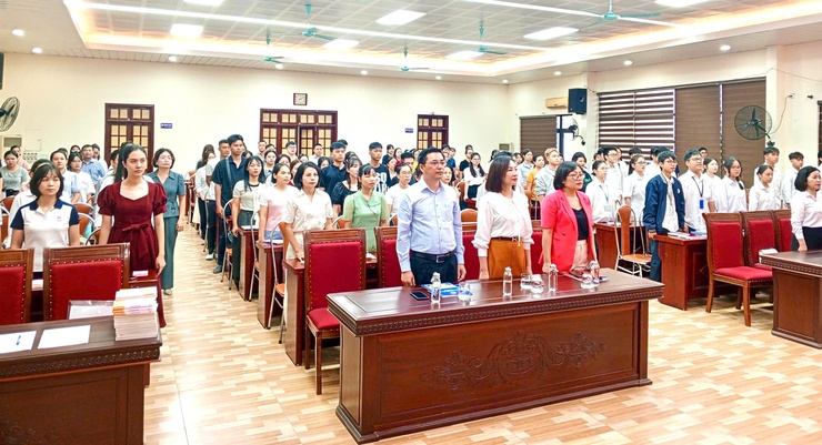 Trung tâm Chính trị khu vực Thanh Trì: Lớp bồi dưỡng nhận thức về Đảng ...